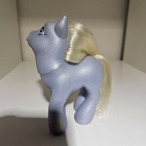 My Little Pony | Toys | My Little Pony Moondancer G3 Haircut Looks A ...